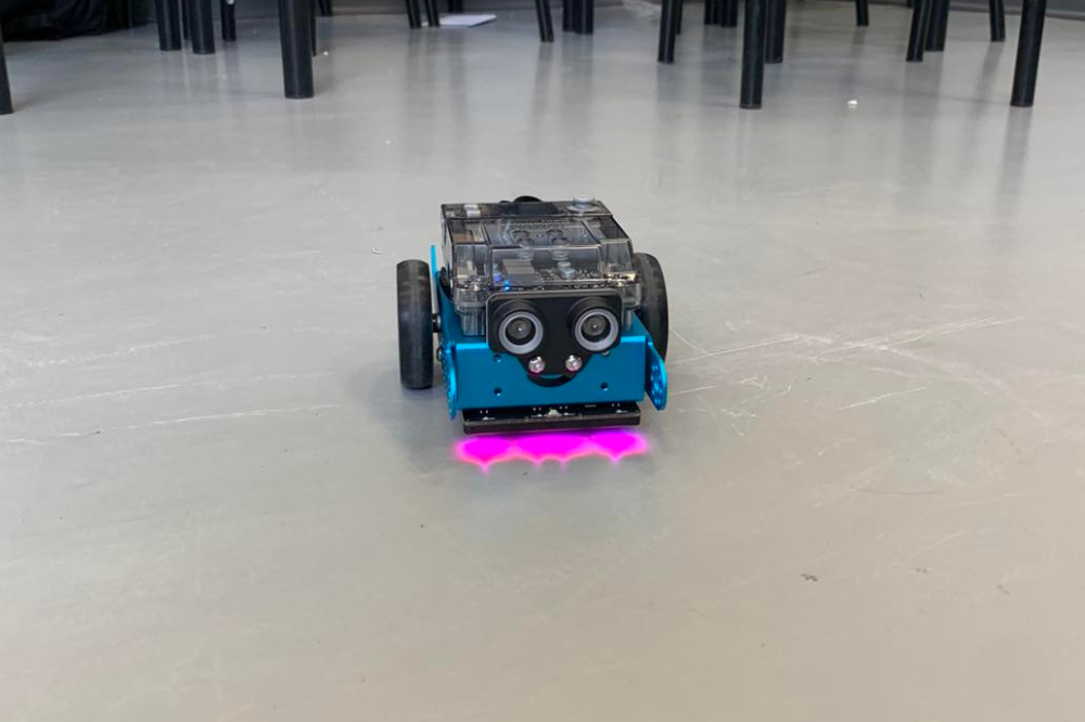 Alla scoperta dell’intelligenza artificiale con mBot2 - Curno