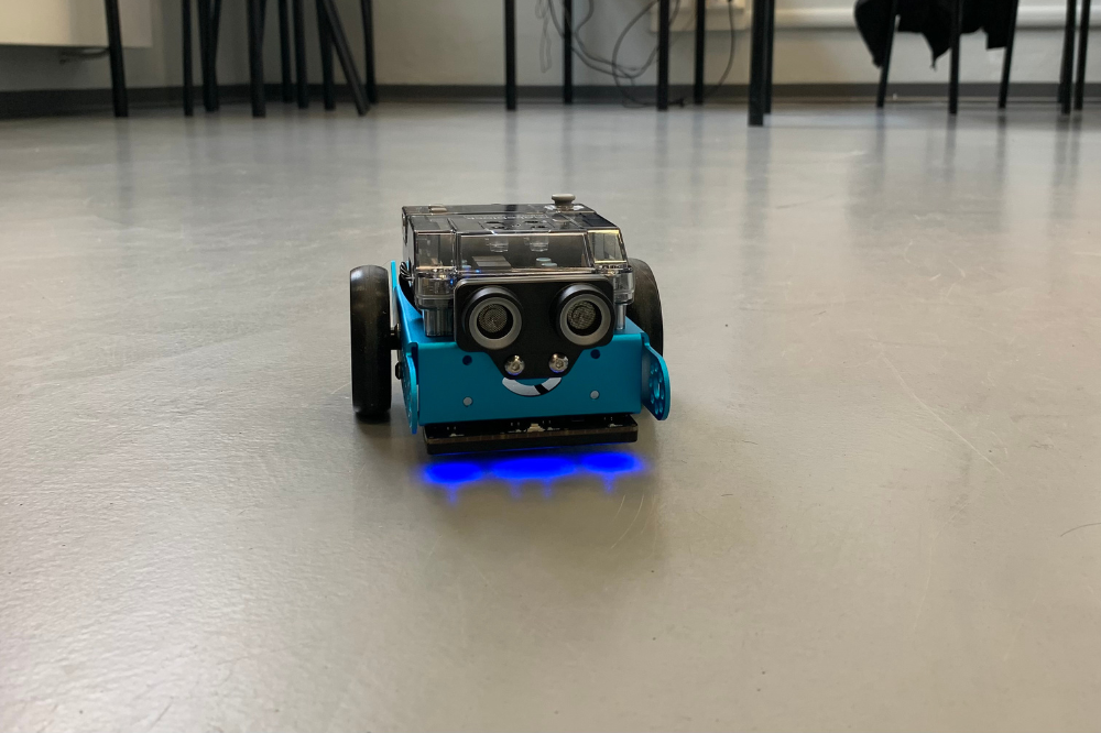 Alla scoperta dell’intelligenza artificiale con mBot2 - Curno